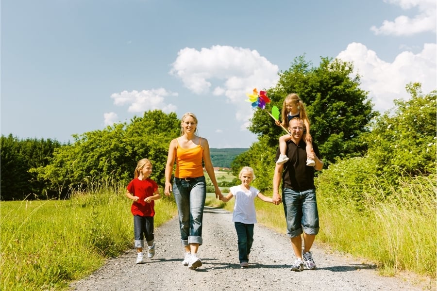 6 Ideas for Surviving an Extended Stay in Temporary Lodging
