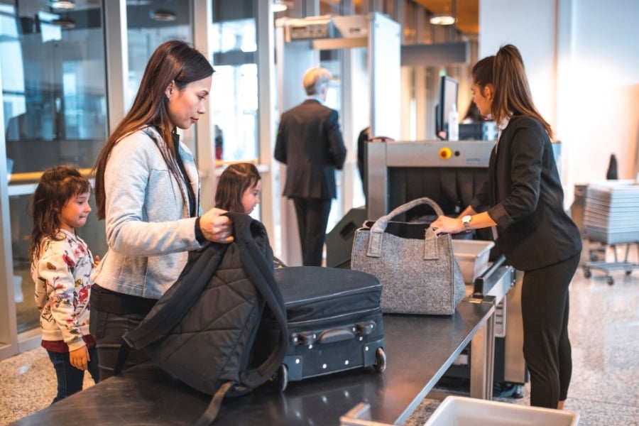 Smart Tips for Your Military Family's Holiday Travel