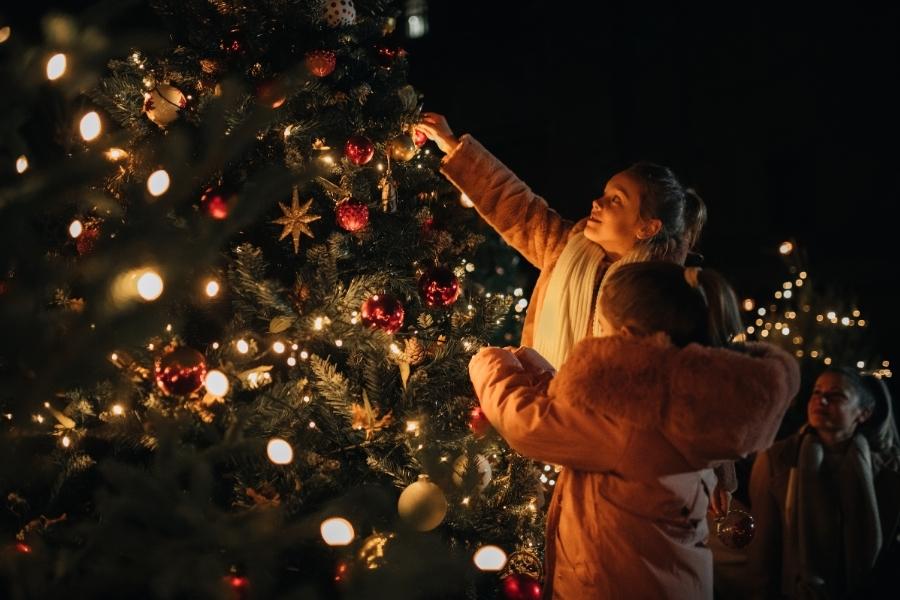 10 Ideas for Holiday Fun Near Scott AFB