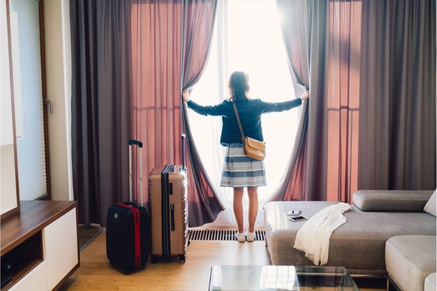 6 Ideas for Surviving an Extended Stay in Temporary Lodging