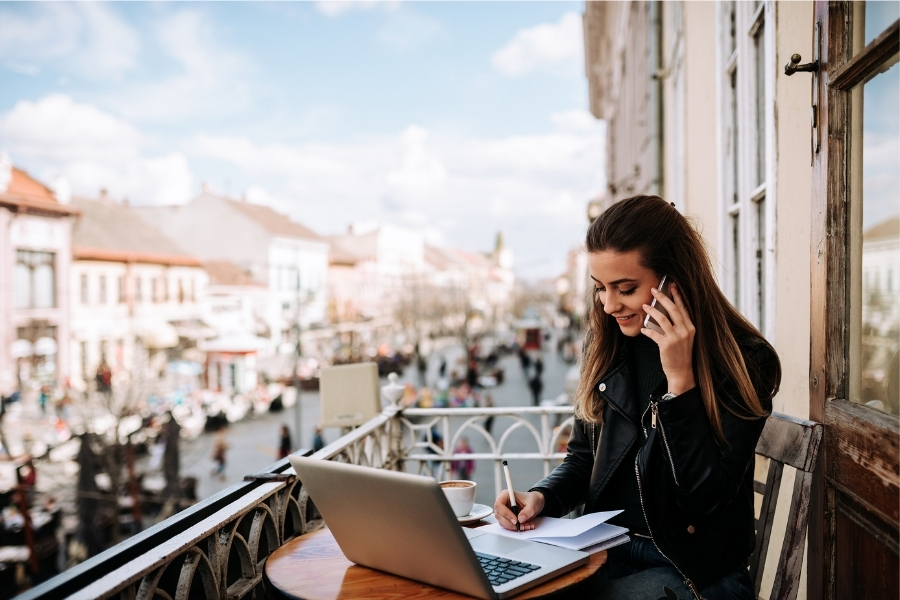 6 Surprising Things About Living Overseas